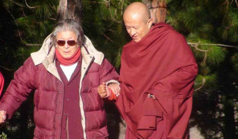 Conheça Thinley Norbu Rinpoche - Roda do Darma